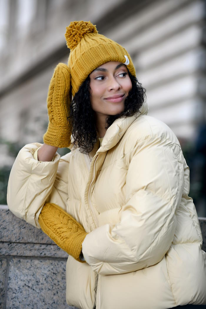 Winter Style Guide: Tips for Styling Outfits with Winter Accessories ...